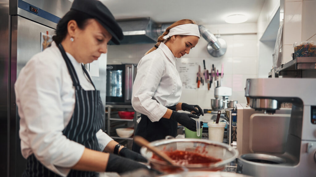 Sous Chef (Su Şefi) Nedir, Ne İş Yapar? | Simprasuite Blog
